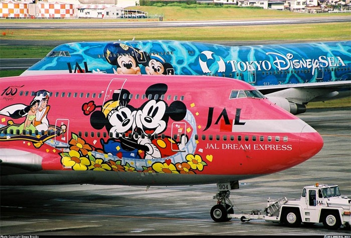 www.rozalitka.com: Most Colorful Airplanes In The World